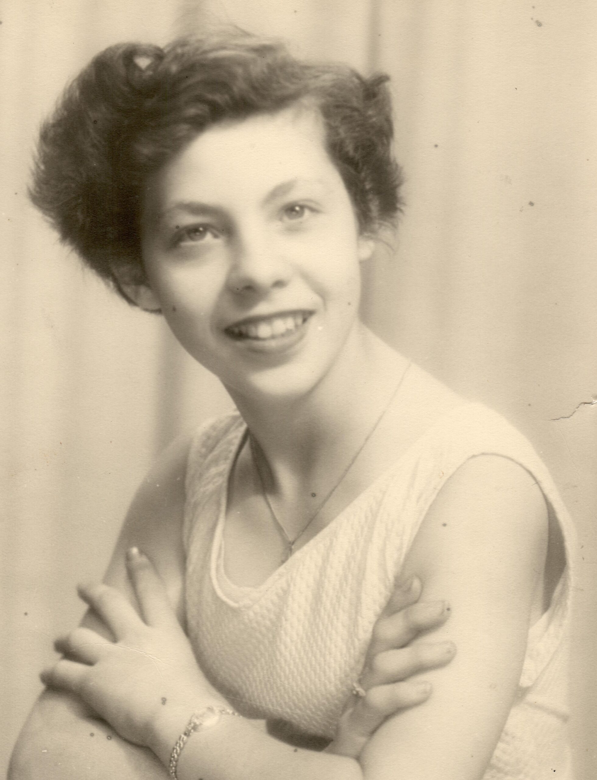 Meet Aunt Esther – Aunt Esther's Cookie Company